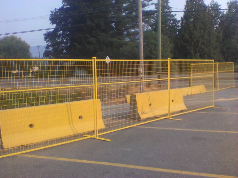 Yellow Fence Rentals | Construction Fencing Rentals | Security Fence
