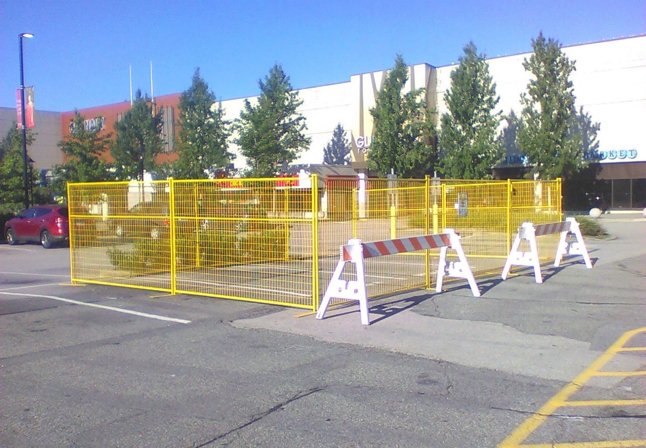 Yellow Fence Rentals | Construction Site Fencing Rental | Hope to Whistler